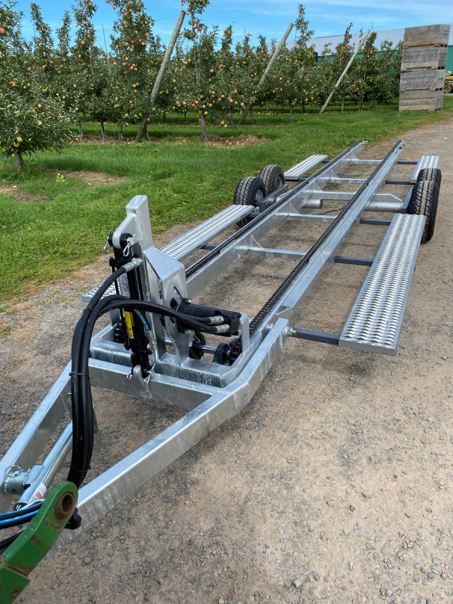 APPLE BIN TRAILER – MODEL 1 - Eastern manufacturing and design